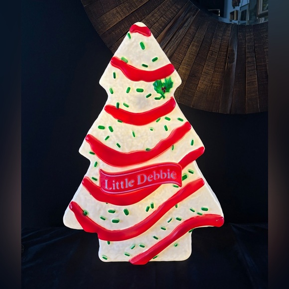 Little Debbie | Holiday | New Little Debbie Christmas Tree Cake Blow ...